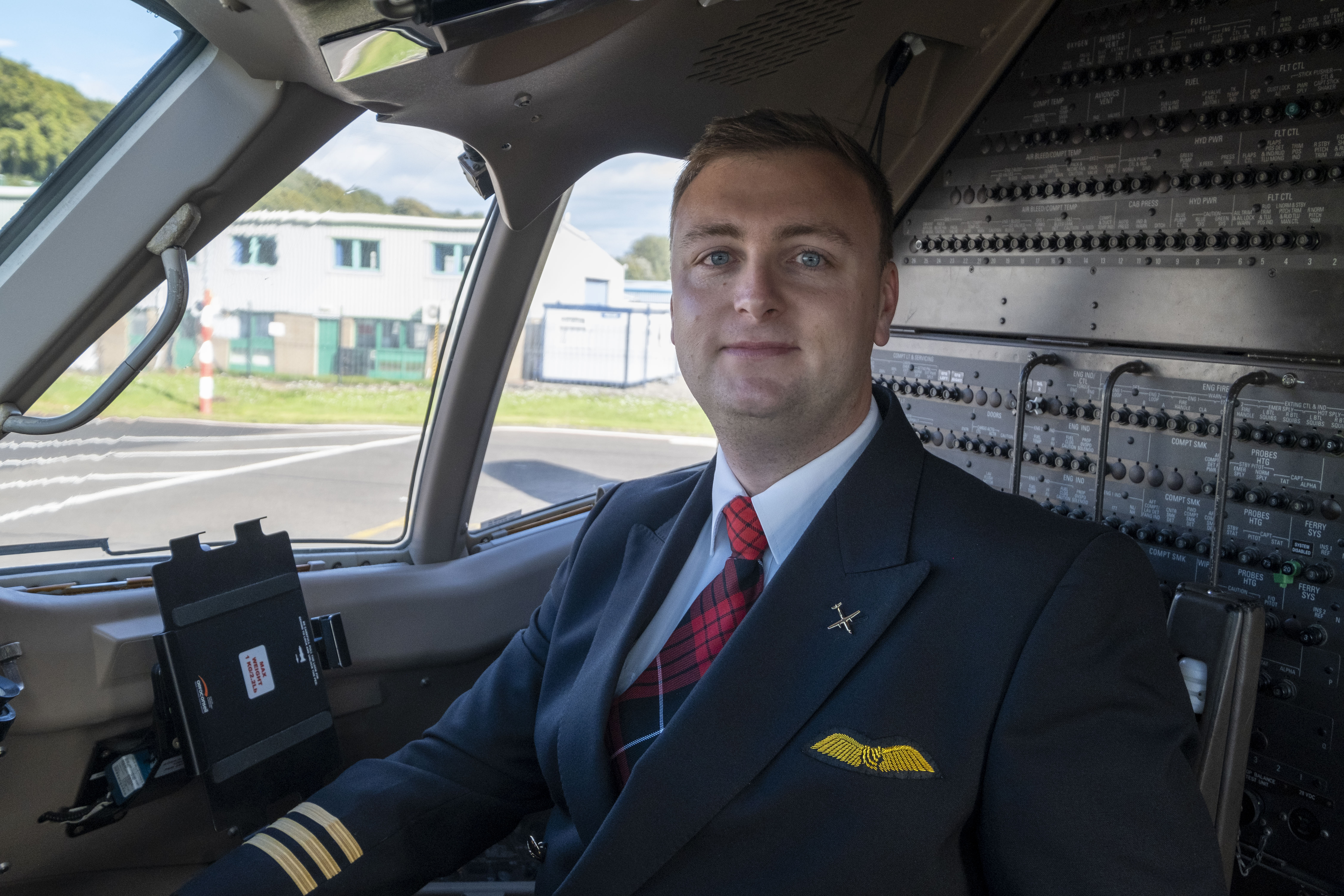 Careers – Flight Crew Opportunities | Loganair